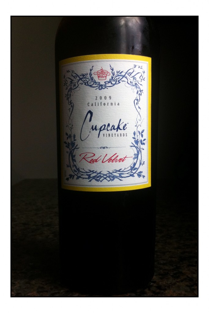 Love :: Cupcake Red Velvet Wine - Lit&leisure